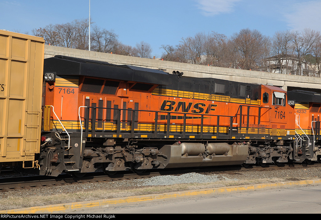 BNSF 7164